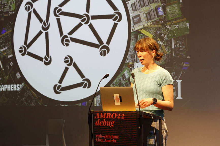 Les Nouveaux Riches Magazine – Art meets Radical Openness