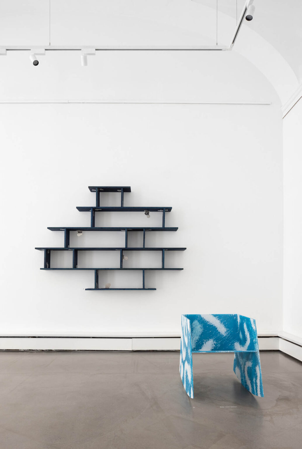 Les Nouveaux Riches Magazine – Ante up. object-related
