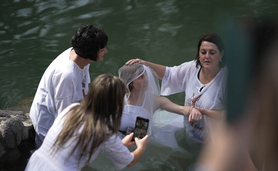 Les Nouveaux Riches Magazine – Interview. Deborah Fischer