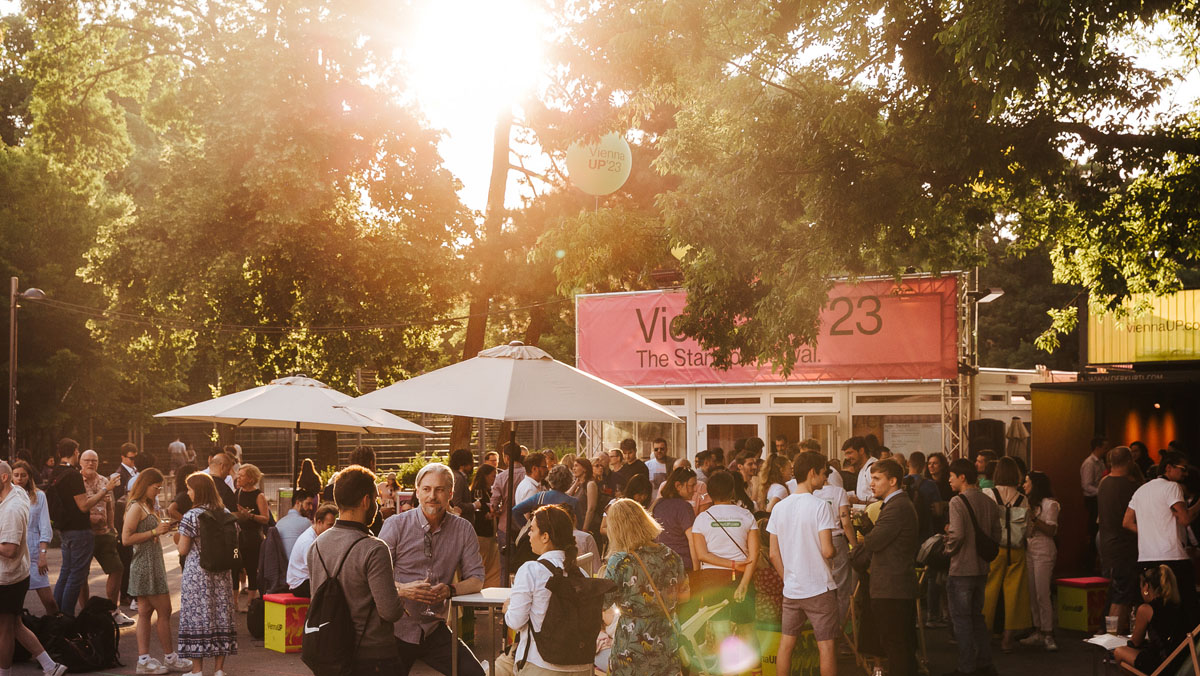 Les Nouveaux Riches Magazine – ViennaUP 2024